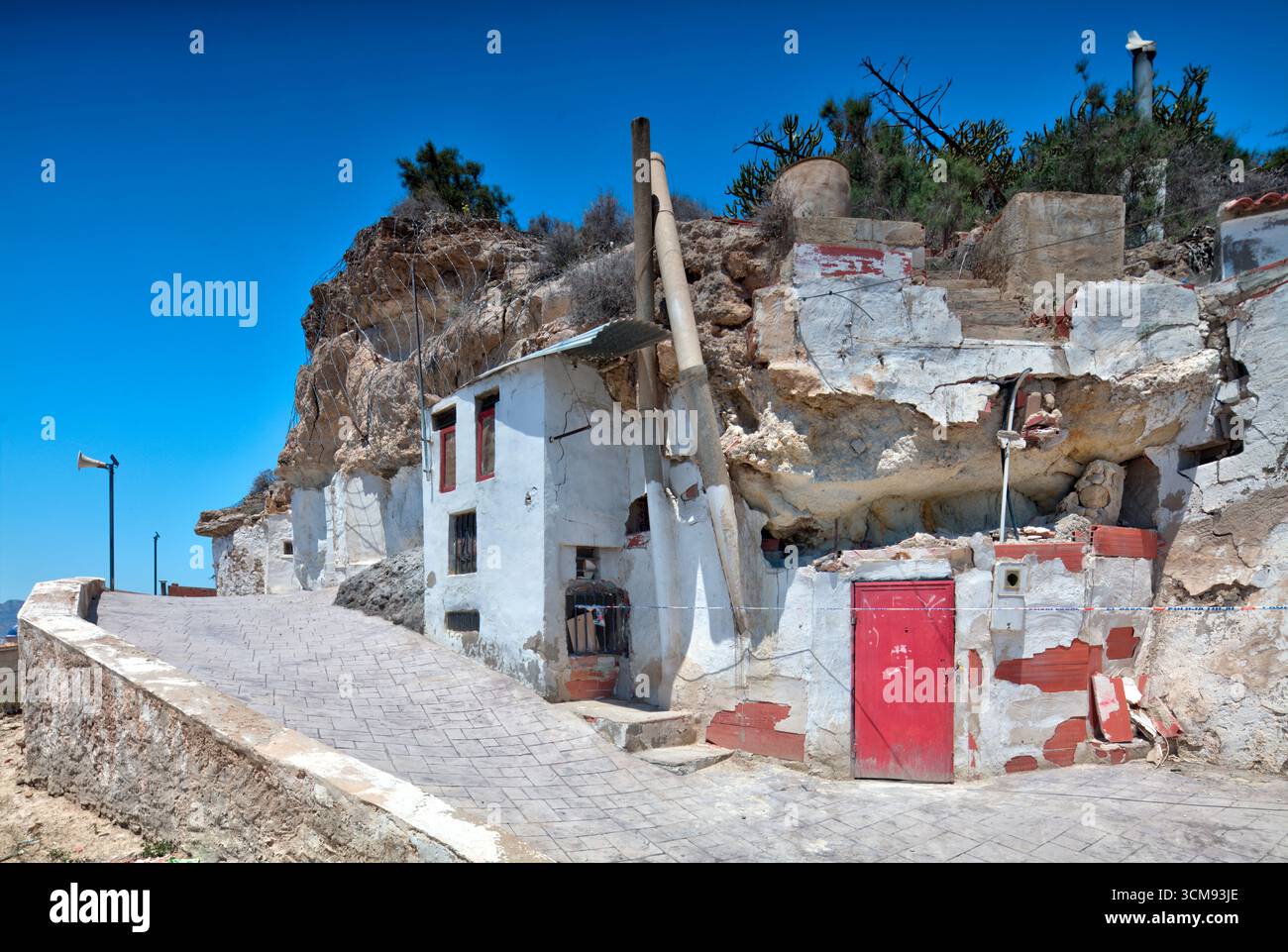 Cave dwellings, Lugar Alto, house facade, architecture, historic old ...