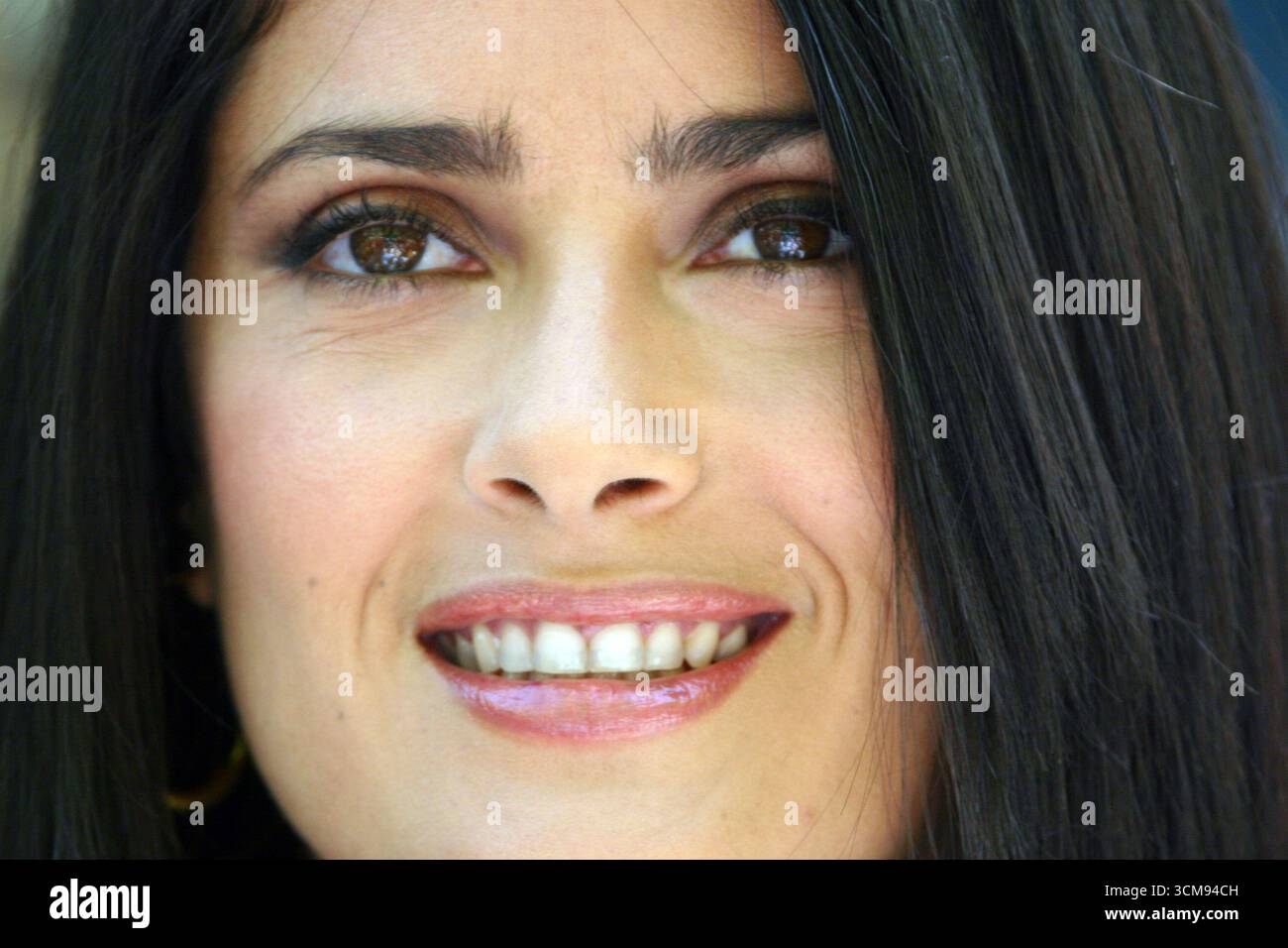 Salma Hayek at a photocall for "Ask The Dust" in Madrid, Spain - 25 ...