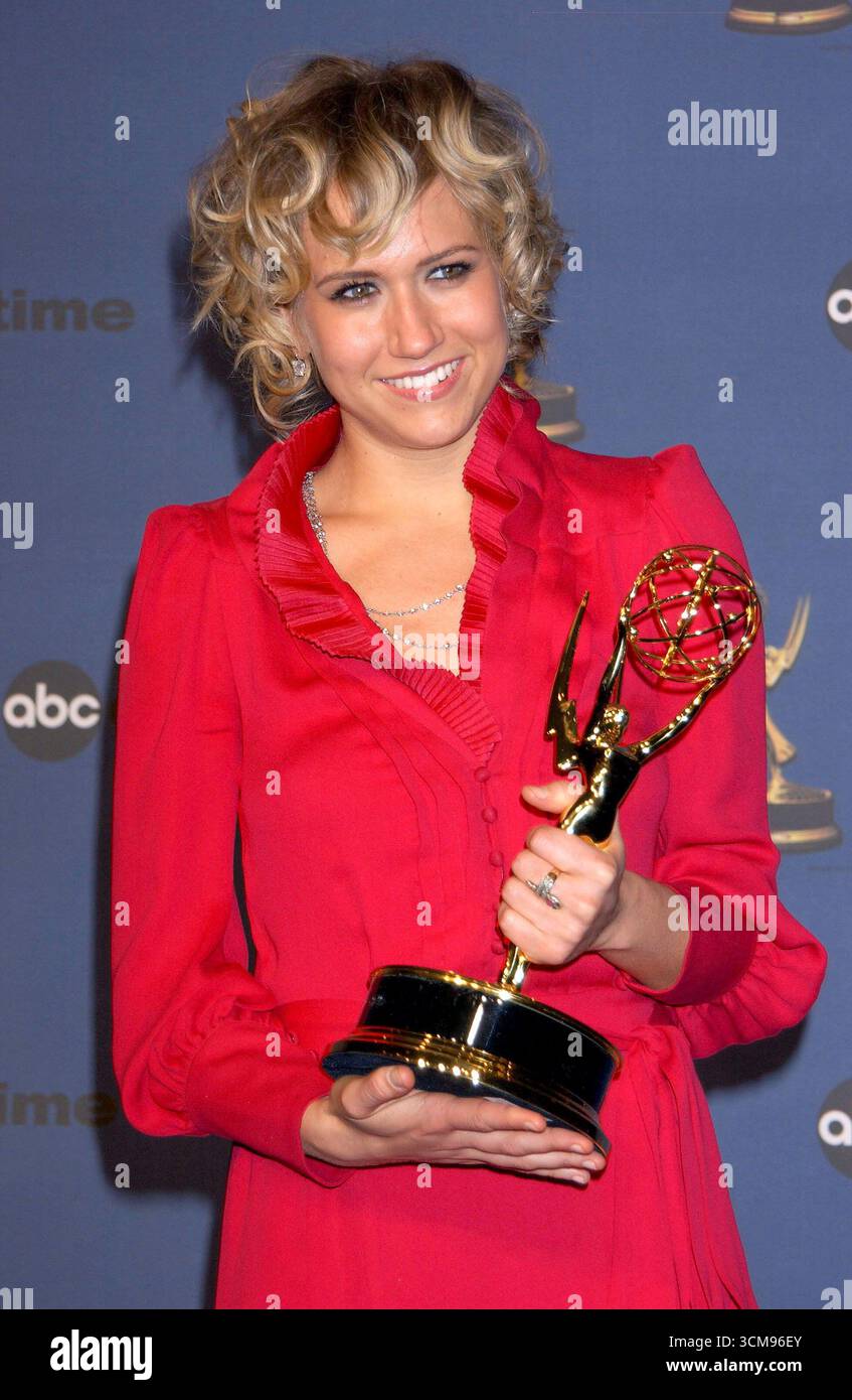 Jennifer landon hi-res stock photography and images - Alamy