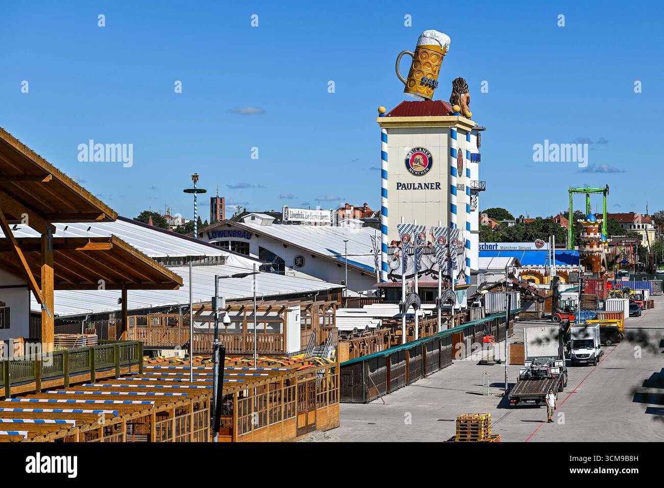 GER, 190. Münchner Oktoberfest, Aufbau auf der Theresienwiese / 06.09.2025, Theresienwiese ...