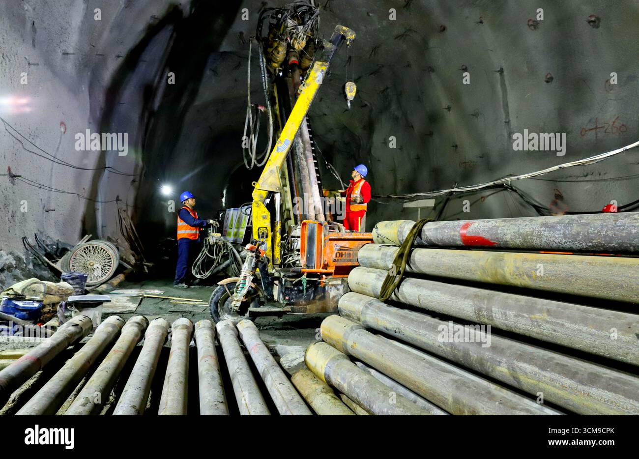 Builders use positioning drilling machines to drill inclined shafts in ...