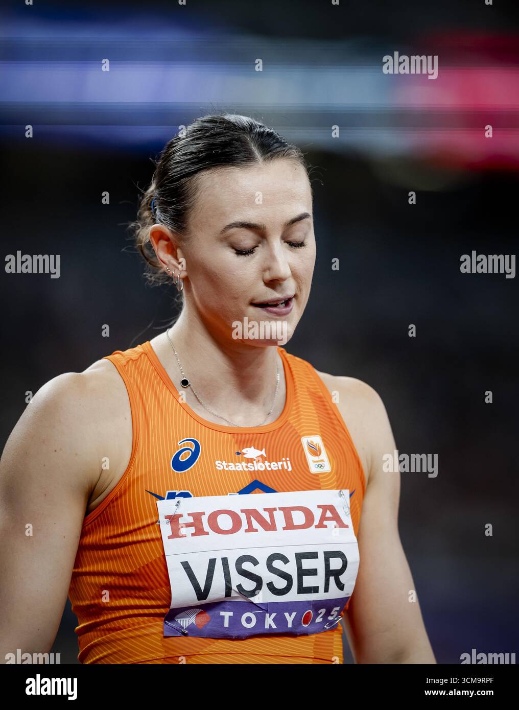 TOKYO - Nadine Visser in the final of the 100-meter hurdles at the ...