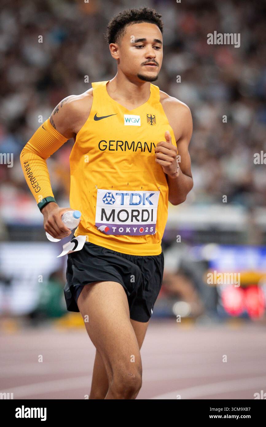 Manuel Mordi (GER) vor dem 110m-H?rden Vorlauf an Tag 3 der World Athletics Championships im ...