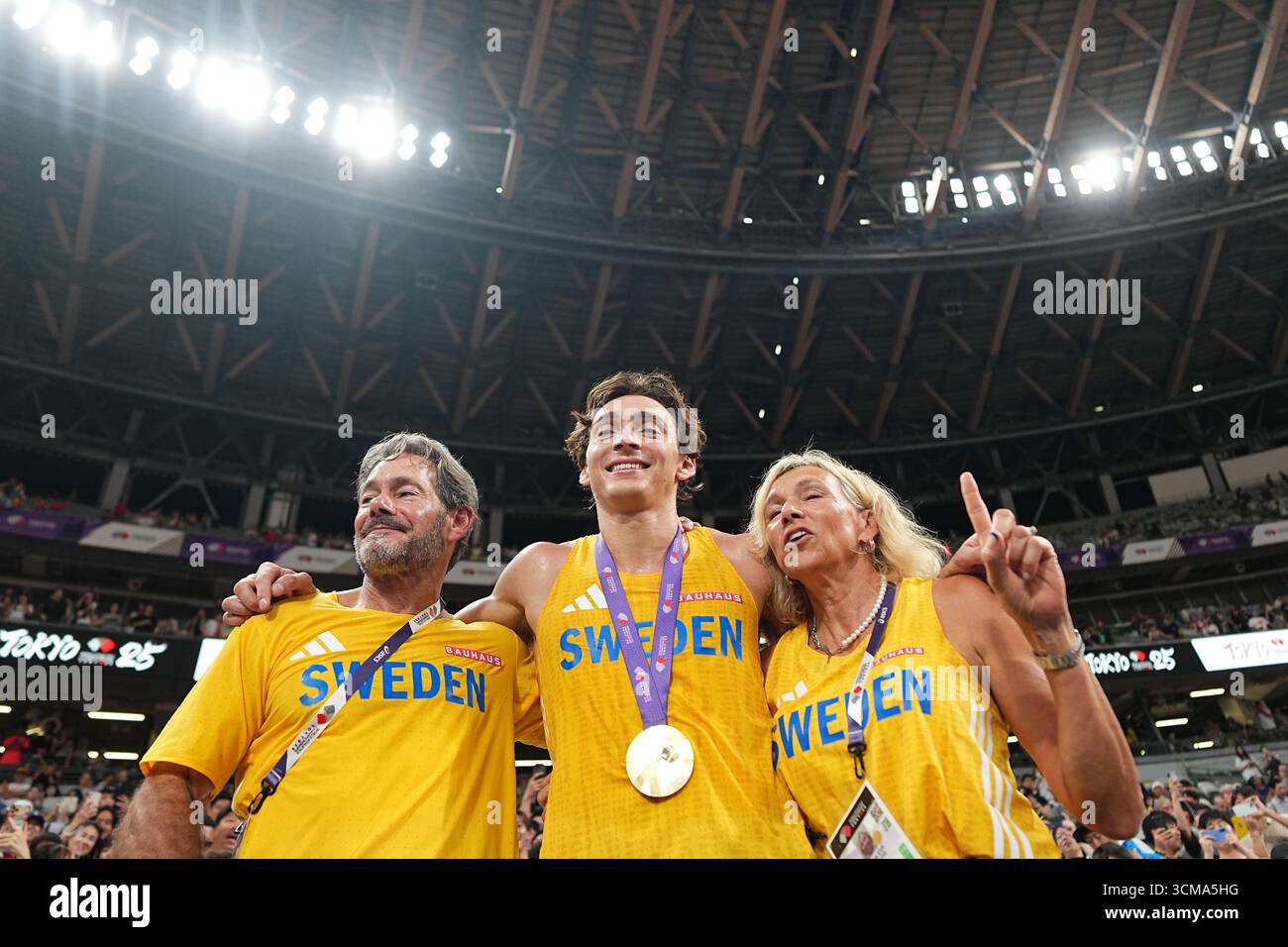 Tokio, Japan. 15th Sep, 2025. Athletics: World Championships, pole ...