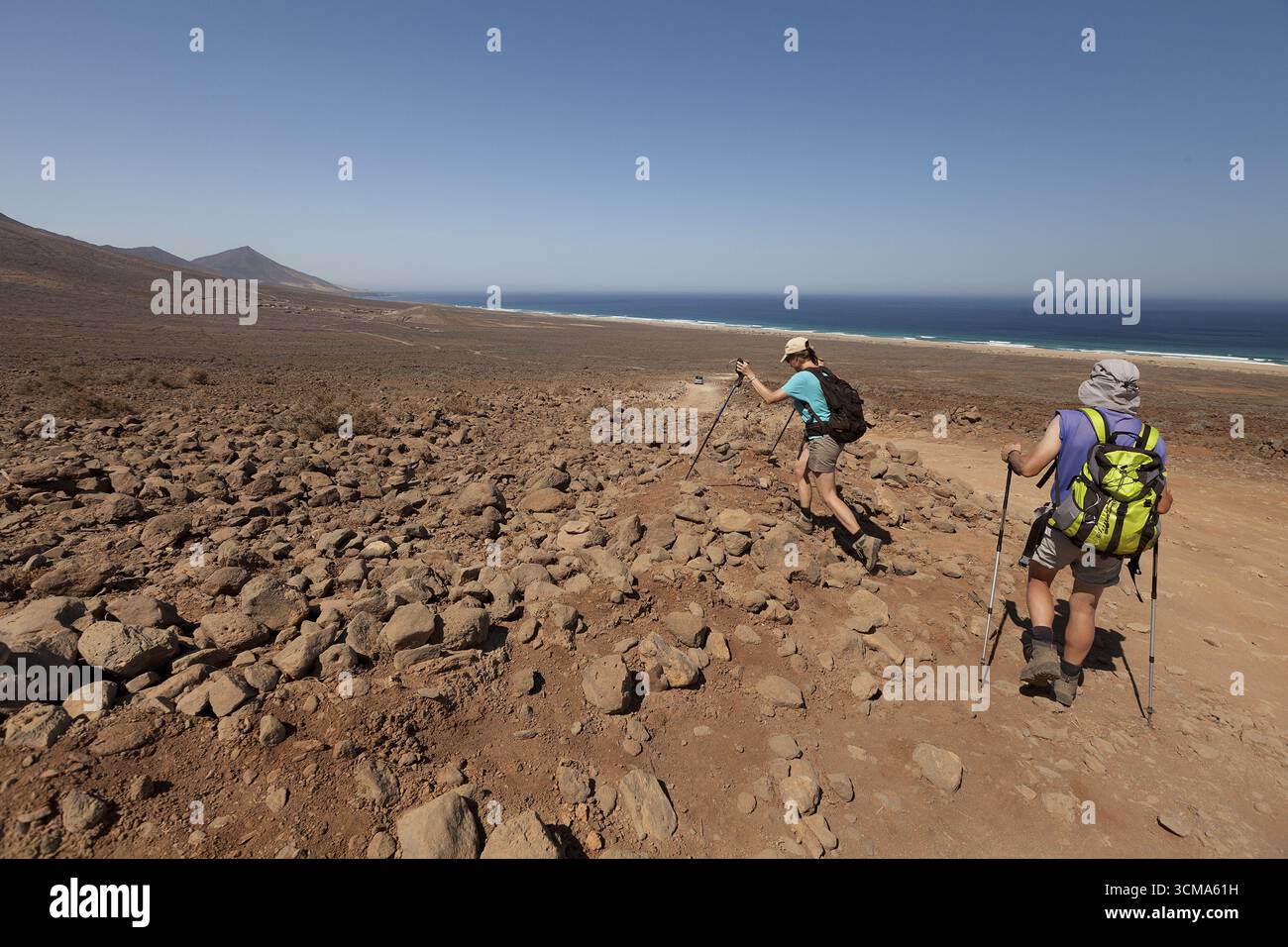 Fuerteventura, hiker at Villa Winter, Cofete, path, road, gravel road ...