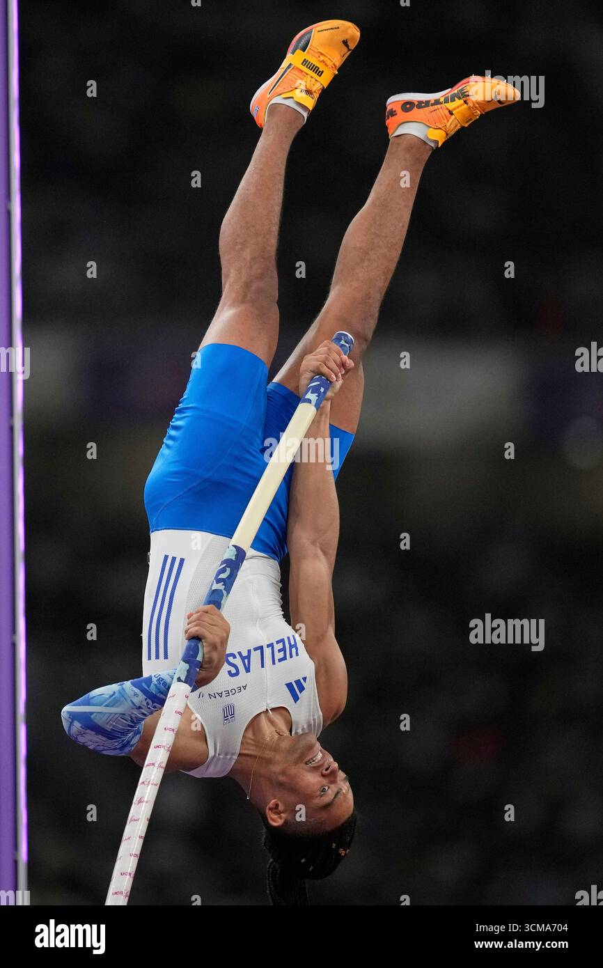 Greece's Emmanouil Karalis competes in the men's pole vault final at ...