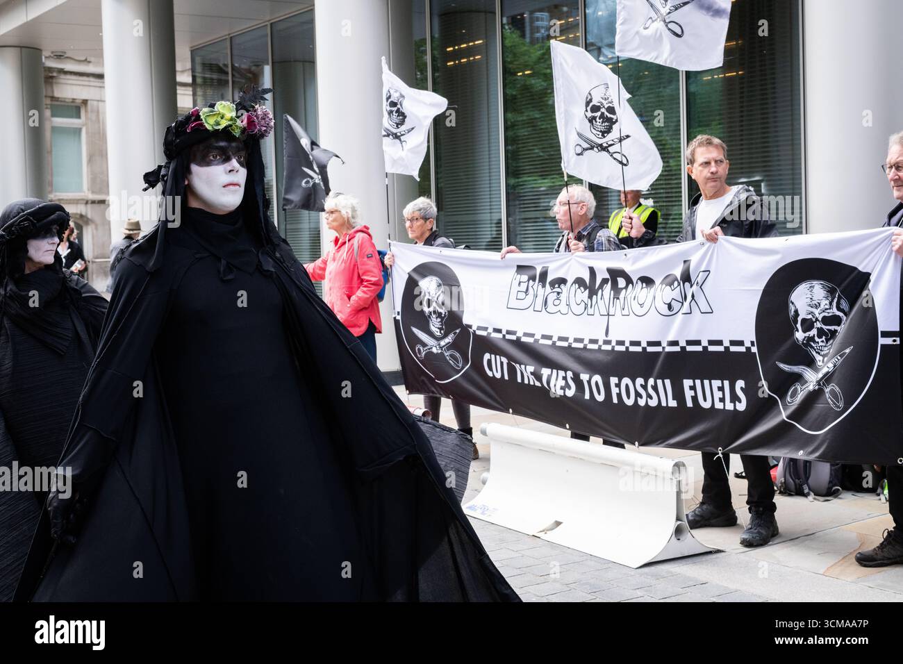London, UK. 15 September, 2025. Members of the 'Oil Slickers@ mime ...