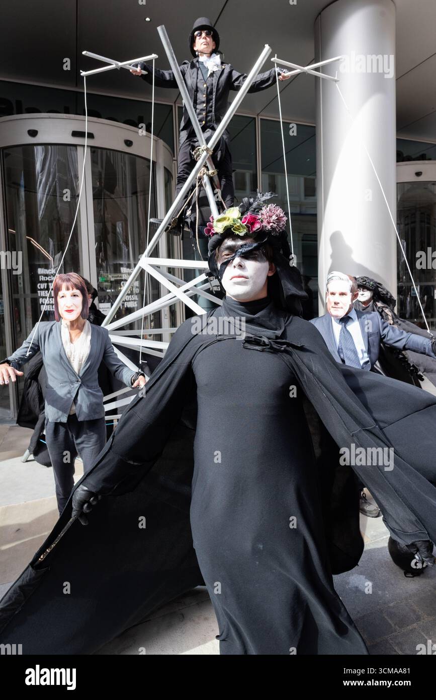 London, UK. 15 September, 2025. Members of the 'Oil Slickers@ mime ...