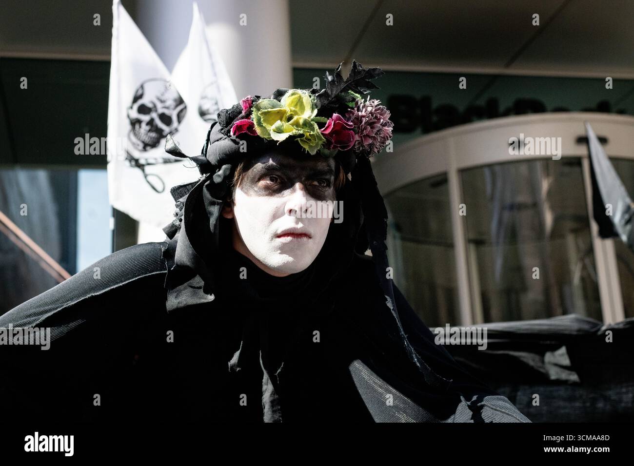 London, UK. 15 September, 2025. Members of the 'Oil Slickers@ mime ...