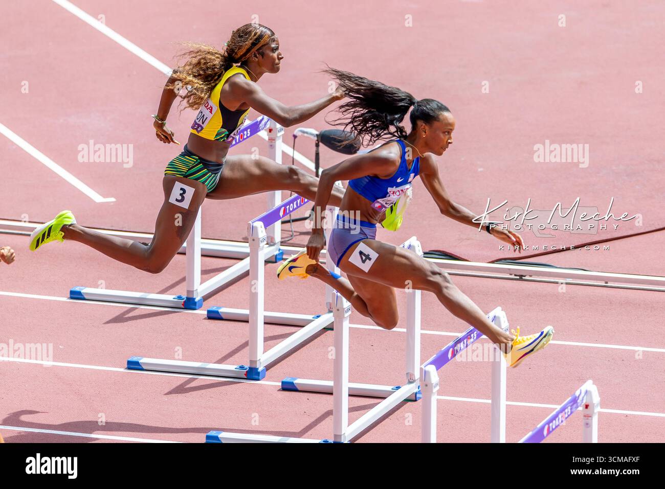 Dalilah Muhammad (USA) wins her qualifying heat of the 400 meter ...