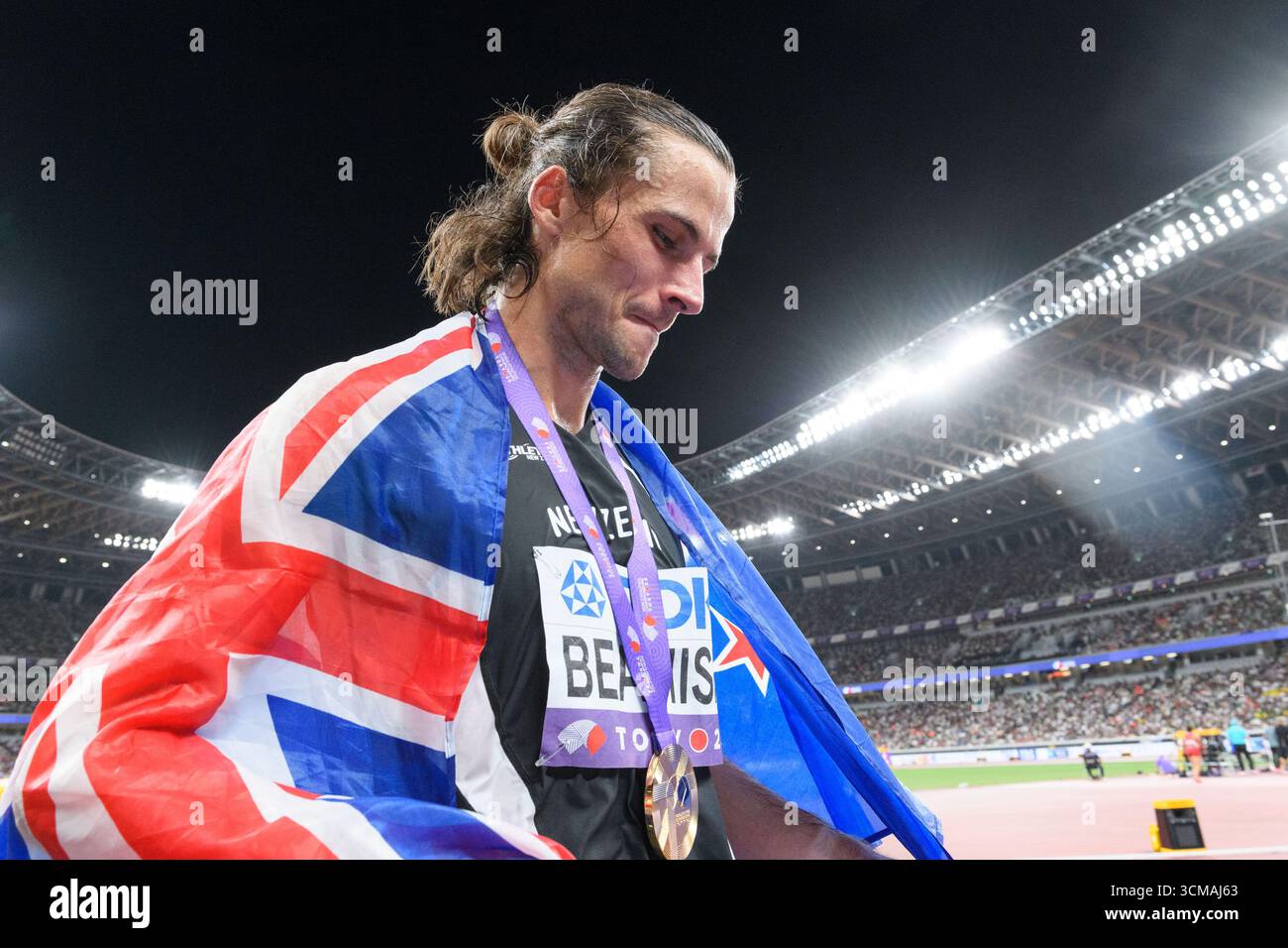Geordie Beamish (New Zealand) with his gold medal after winning the ...