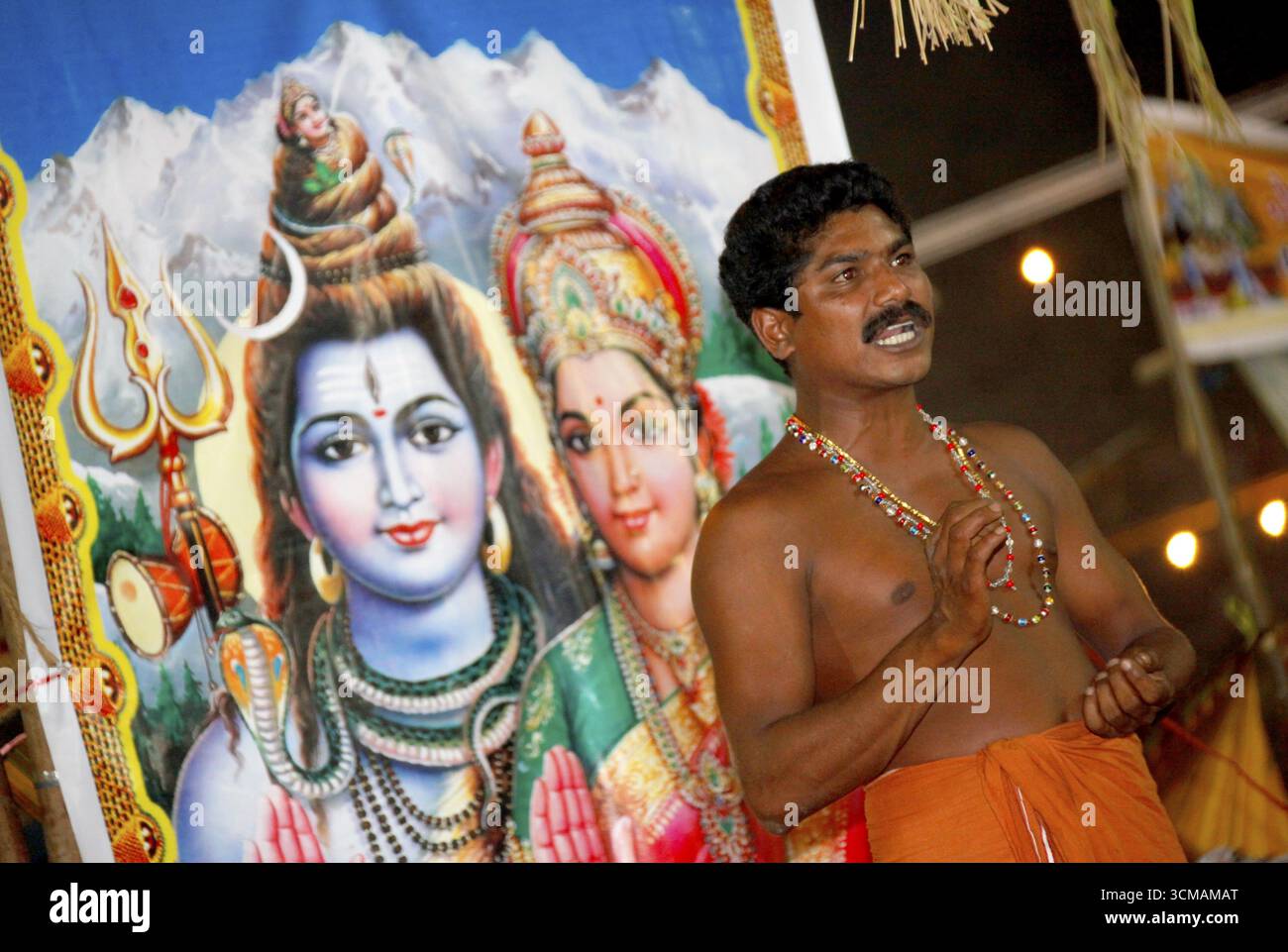 Annual festival of the dead at the river Periyar, Shivaratri, Alweye ...