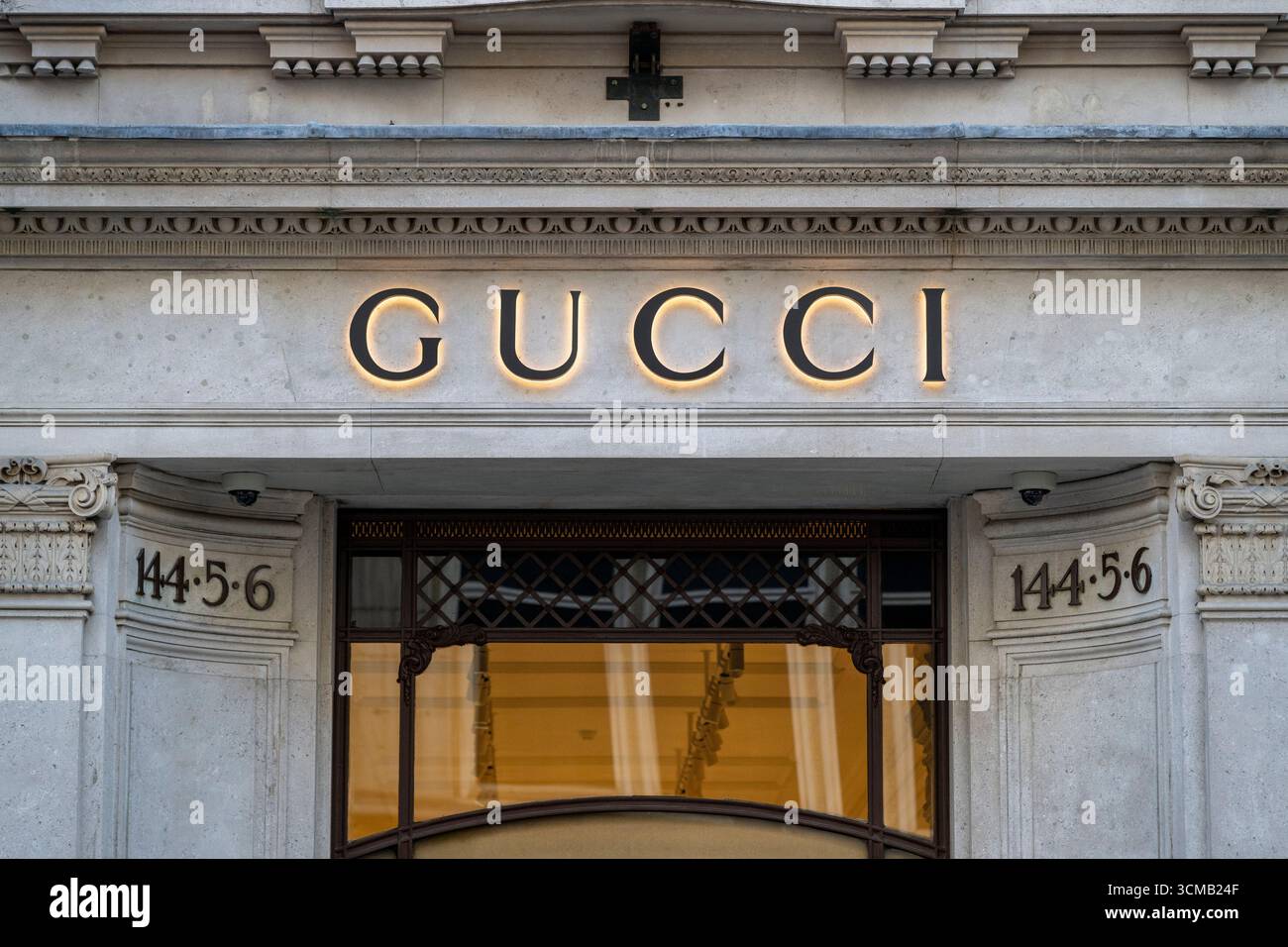 London, UK. 15 September 2025. An exterior view of the Gucci store on ...