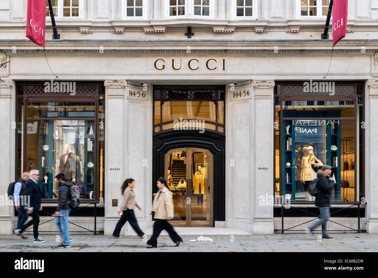 London, UK. 15 September 2025. An exterior view of the Gucci store on ...