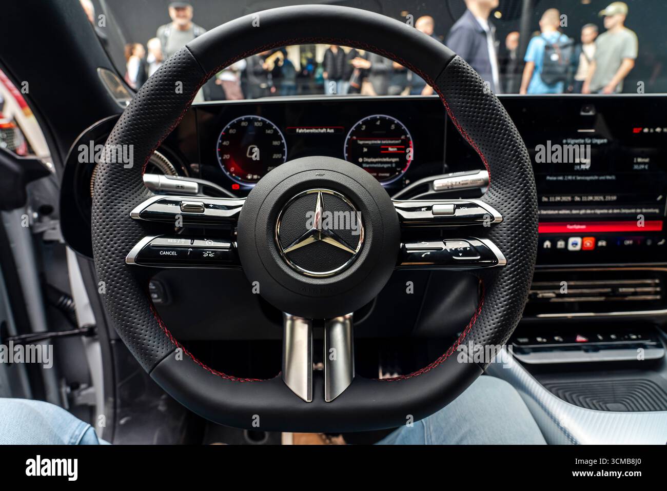 Mercedes Benz German automotive brand Stock Photo - Alamy