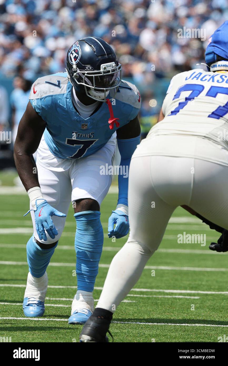 Tennessee Titans linebacker Oluwafemi Oladejo (7) lines up against the ...