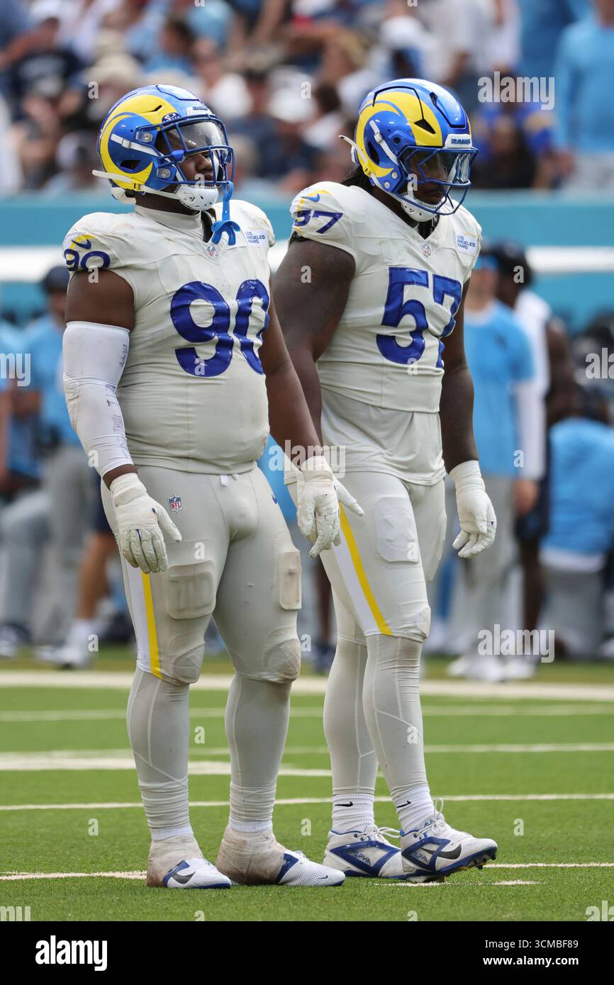 Los Angeles Rams defensive end Tyler Davis (90) and defensive tackle Ty ...