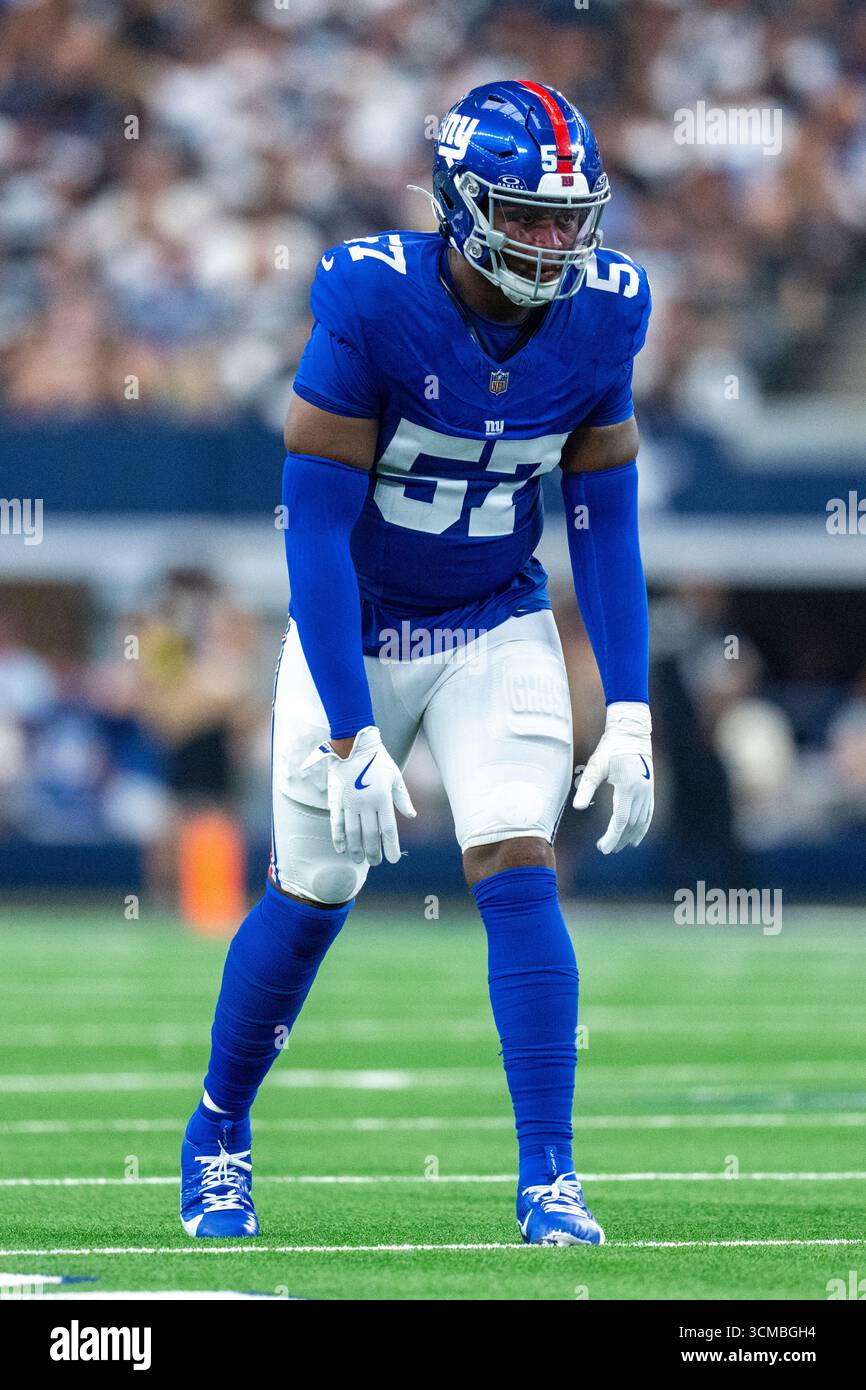 New York Giants defensive end Chauncey Golston (57) waits for a play ...