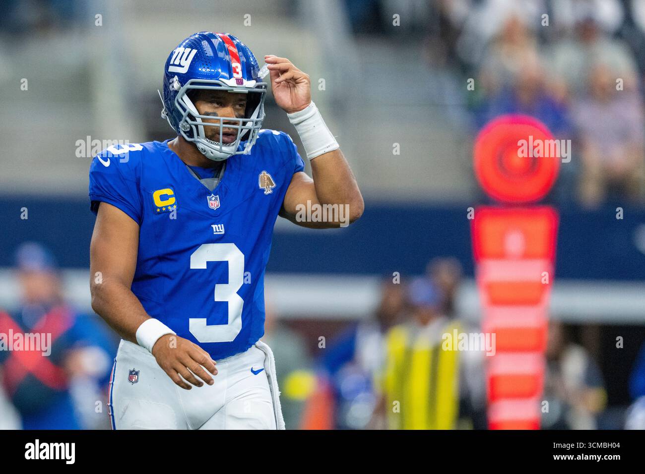 New York Giants quarterback Russell Wilson (3) looks on during an NFL ...