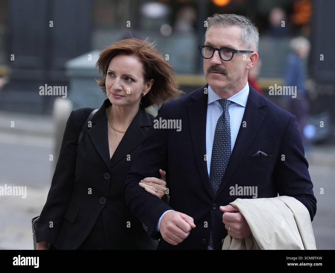 Maria Steen, an independent hopeful for a presidential nomination, and ...