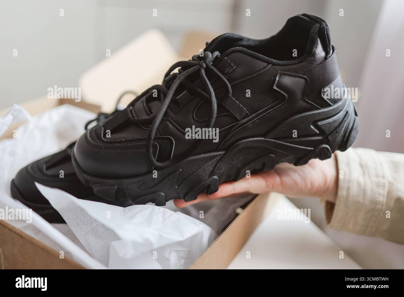 Unpacking womens shoes stylish hi-res stock photography and images - Alamy