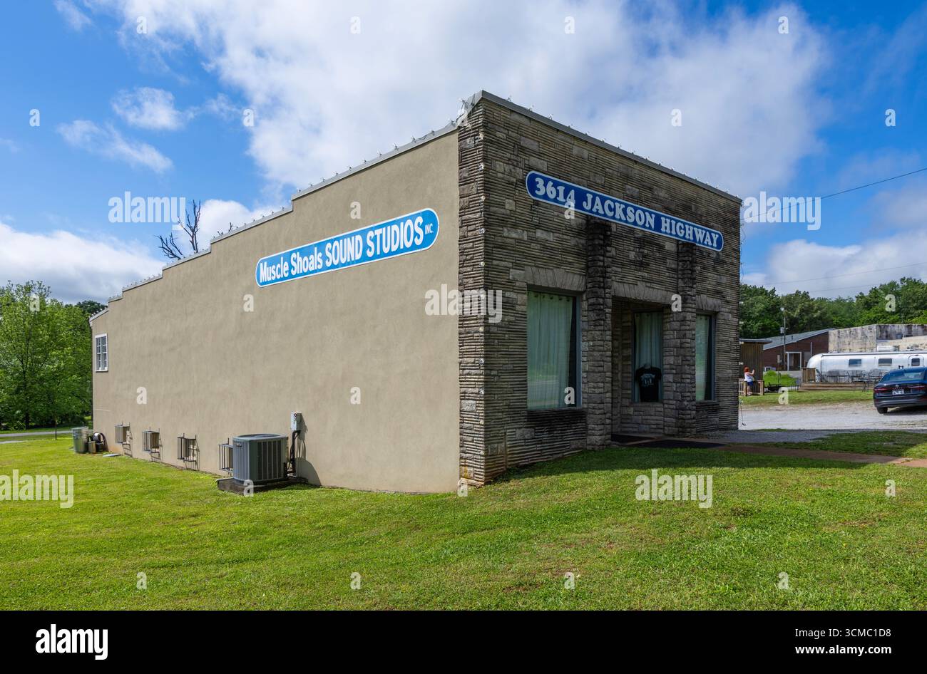Muscle shoals rhythm section hi-res stock photography and images - Alamy