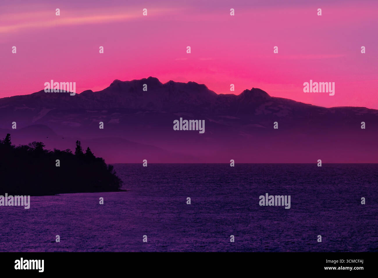 Calm sunset shore Stock Vector Images - Alamy