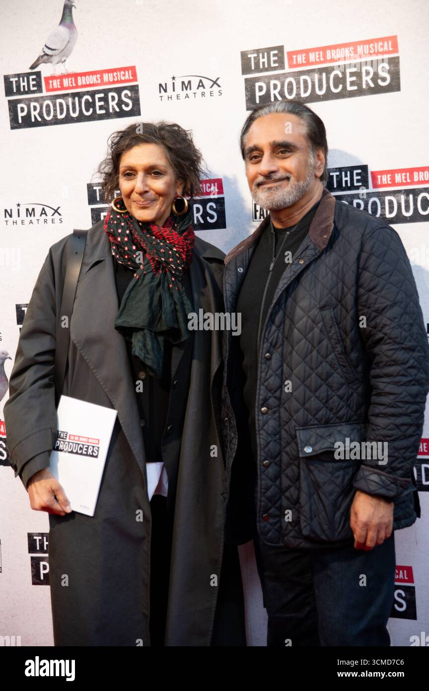 Feroza syal hi-res stock photography and images - Alamy