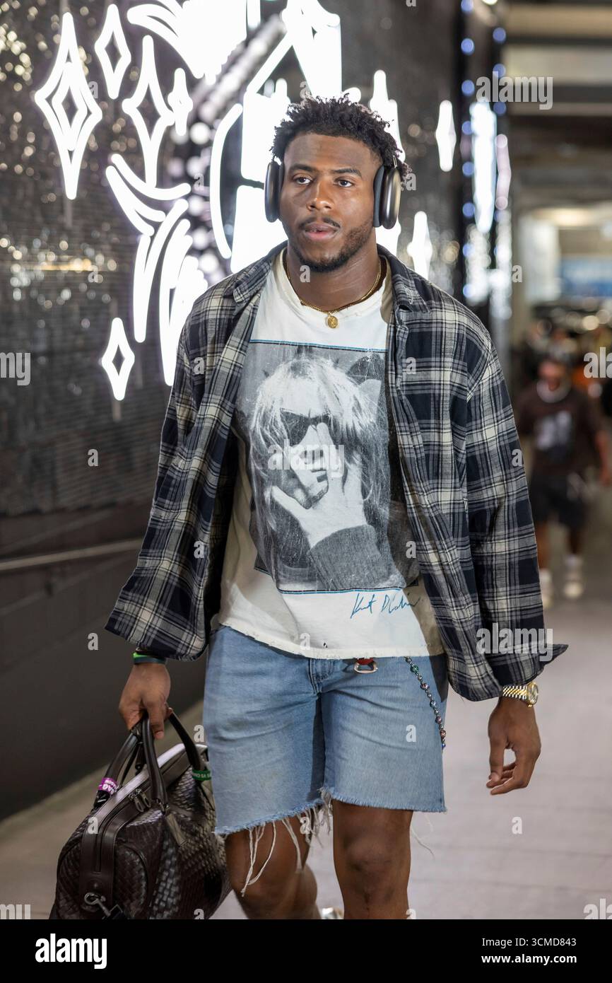 Las Vegas Raiders defensive end Malcolm Koonce (51) enters the stadium ...