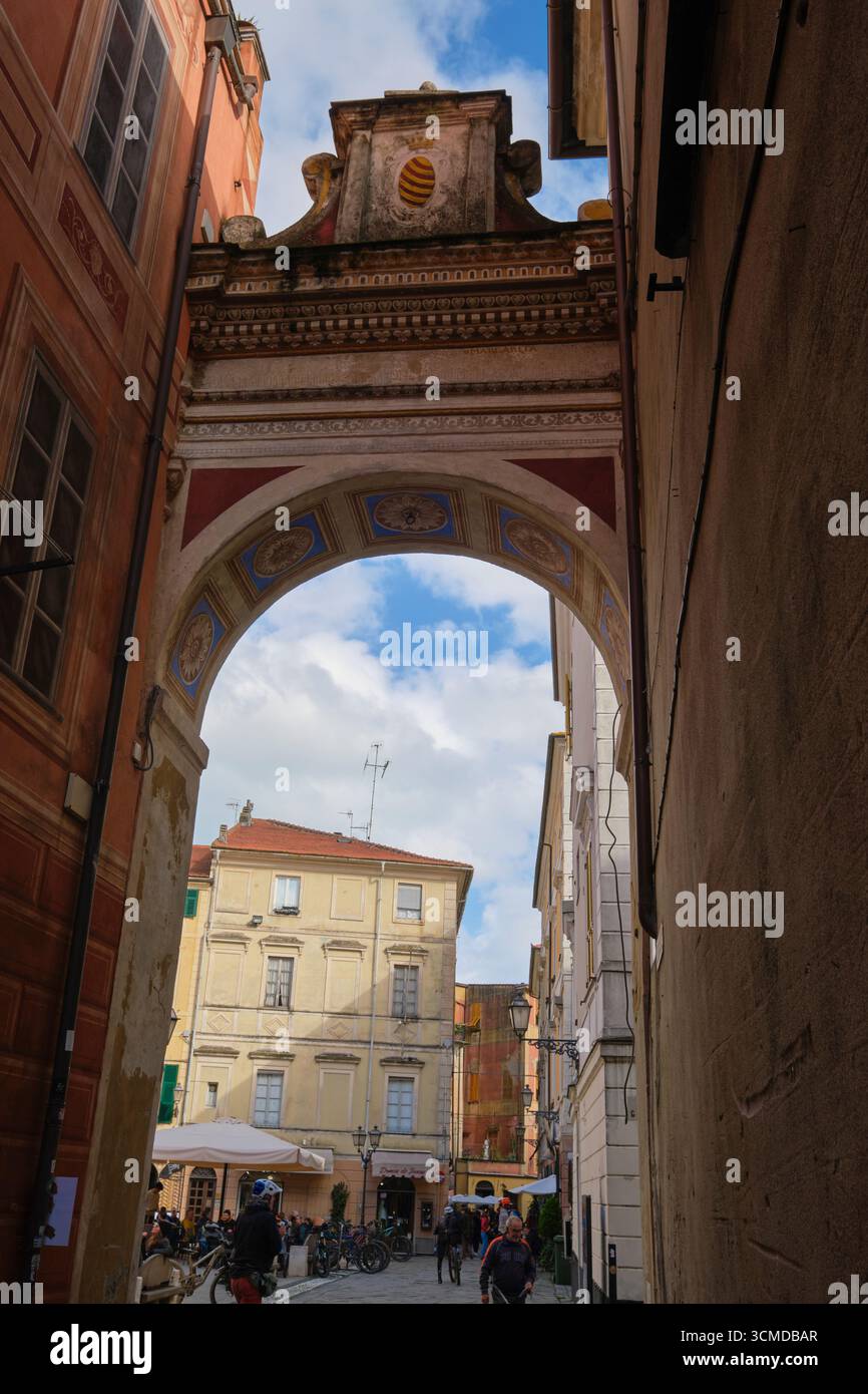 Main piazzas in italy hi-res stock photography and images - Alamy