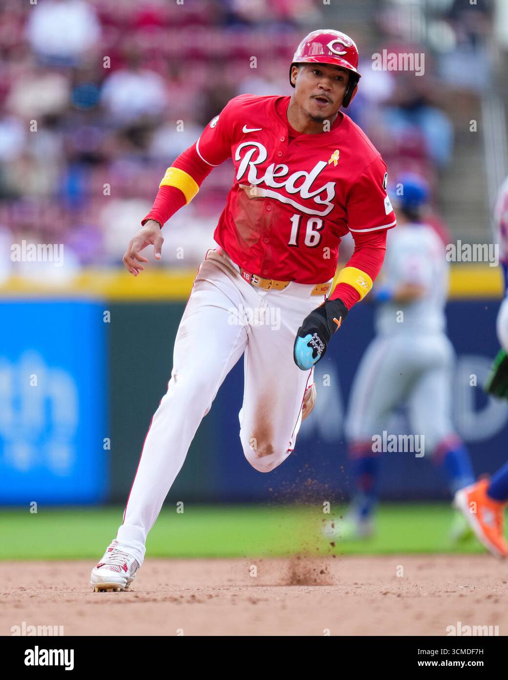 Cincinnati Reds' Noelvi Marte (16) rounds the bases and scores on a ...