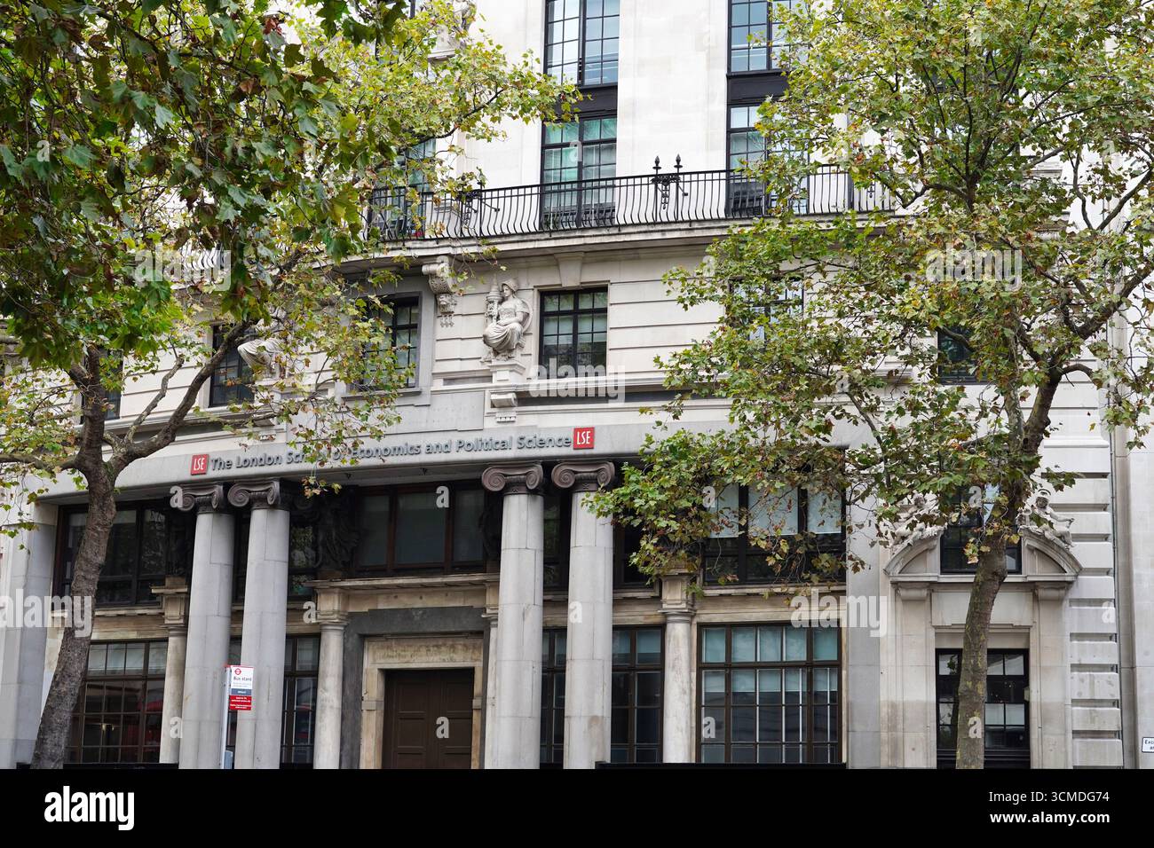 London school of economics and political science hi-res stock ...
