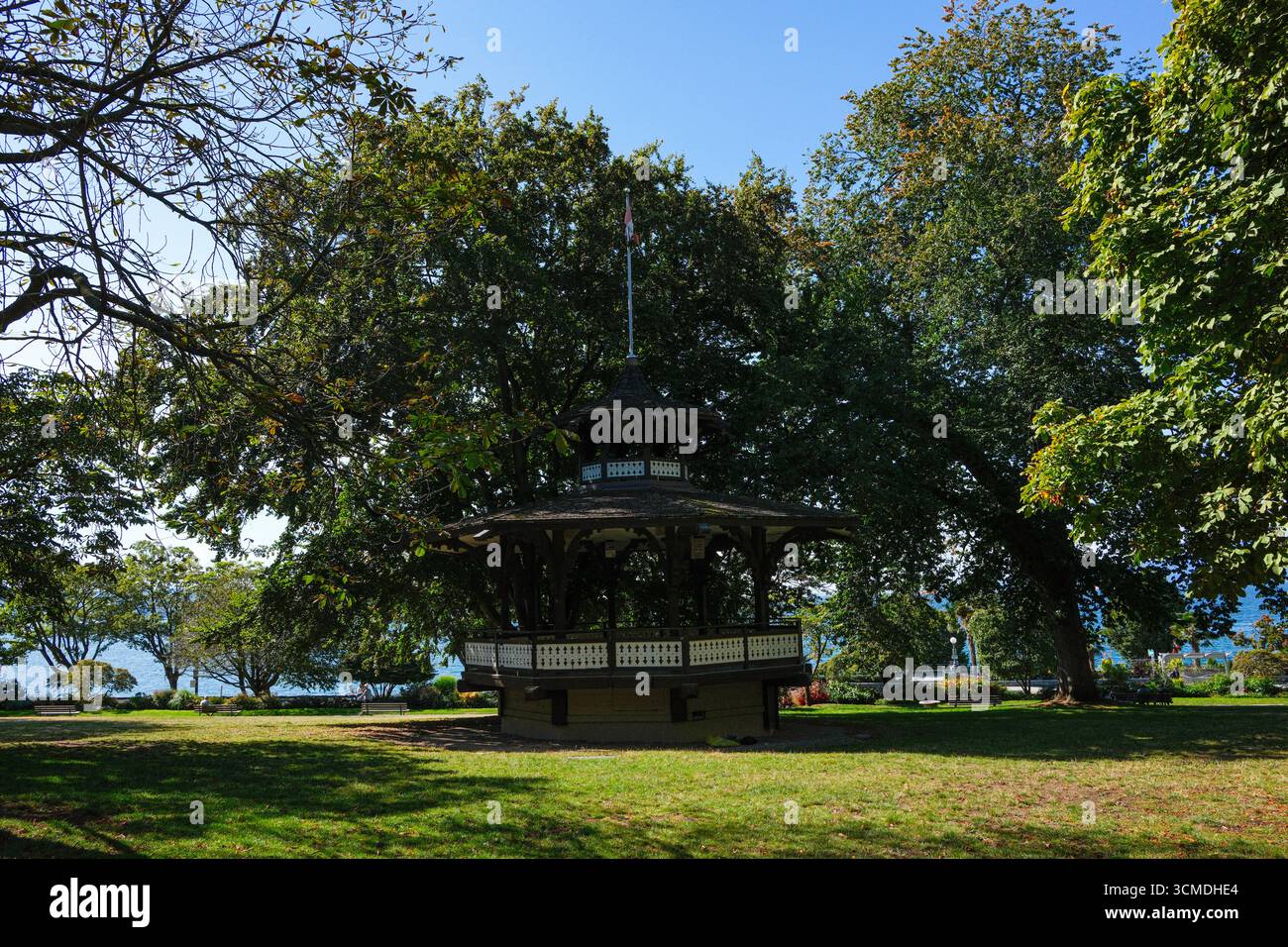 Alexandra park west end hi-res stock photography and images - Alamy
