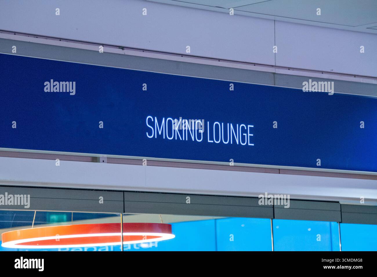 Munich airport lounge hi-res stock photography and images - Alamy