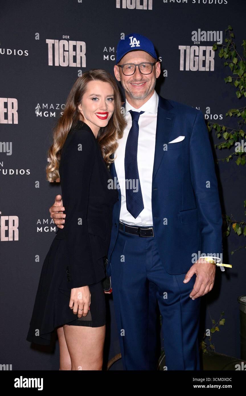Antonia Sitak und Frank Kusche bei der Premiere des Kinofilms Der Tiger ...