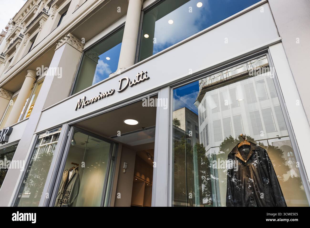 Massimo Dutti storefront with brand logo and window display. London, UK ...