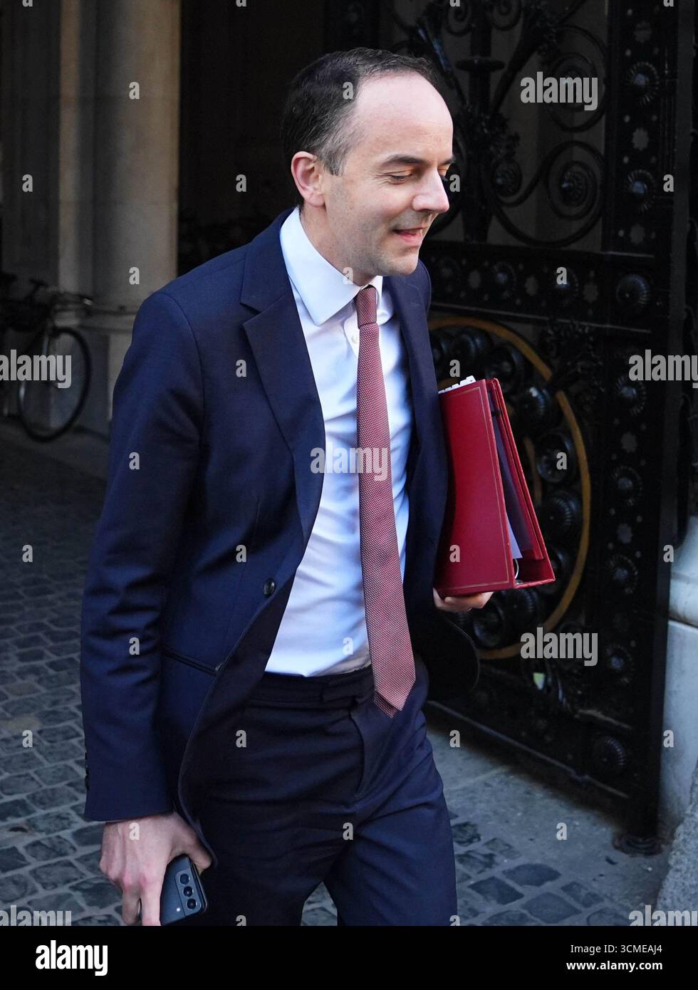 Chief Secretary to the Treasury James Murray arrives for a Cabinet ...