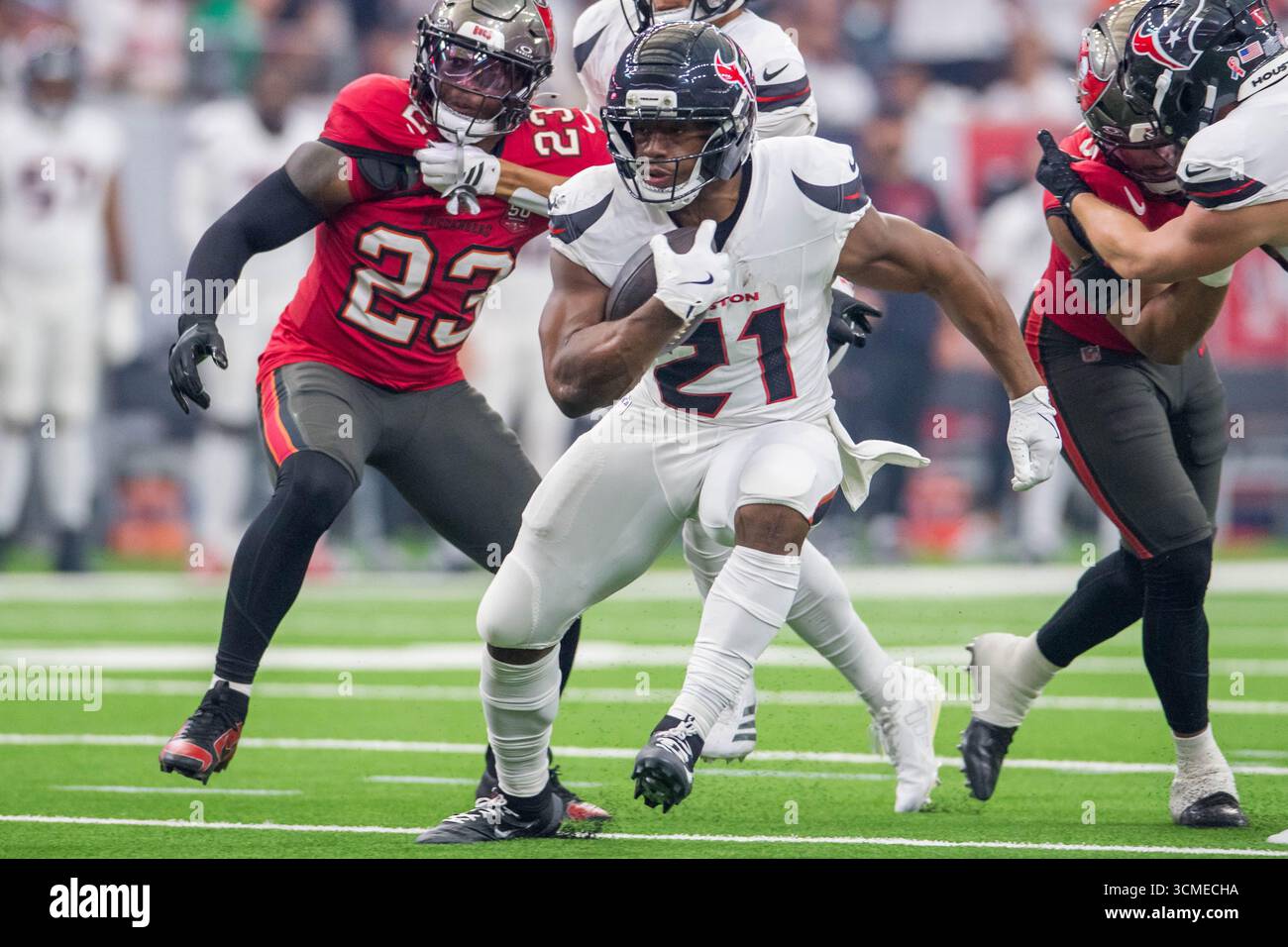 Nick chubb texans hi-res stock photography and images - Alamy