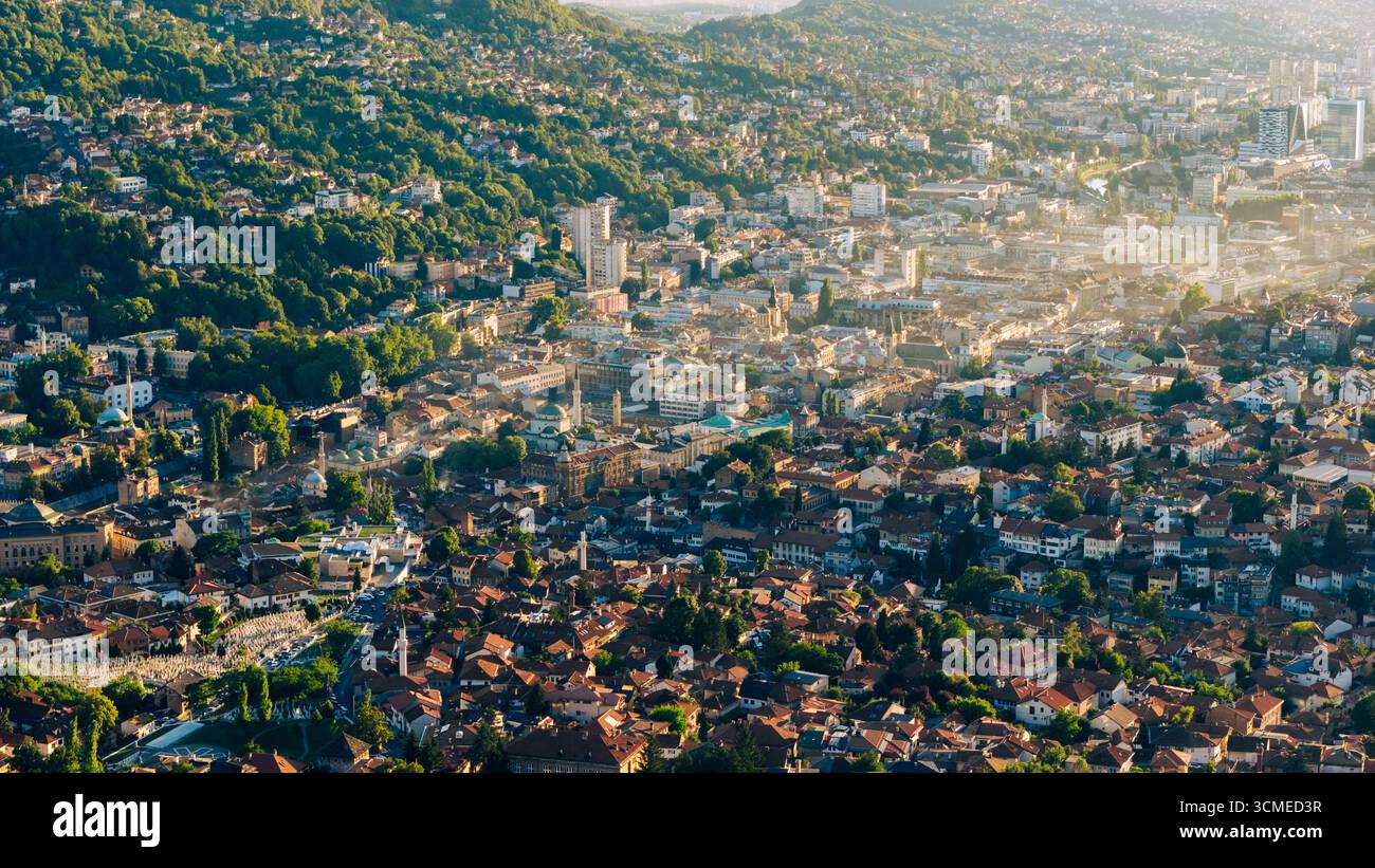 Mosques and buildings hi-res stock photography and images - Alamy
