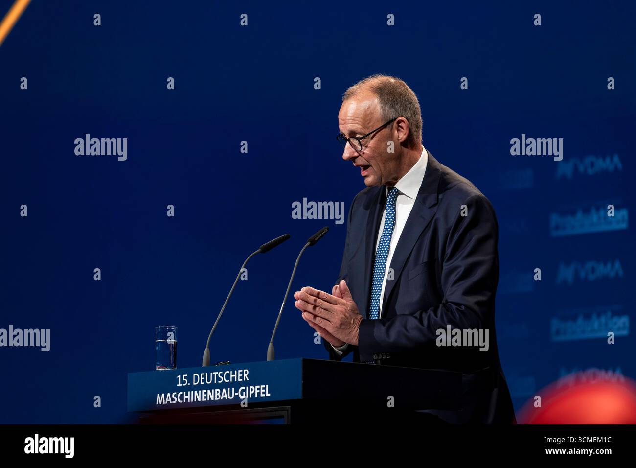 Bundeskanzler Friedrich Merz auf dem 15. Deutschen Maschinenbau-Gipfel Bundeskanzler Friedrich ...