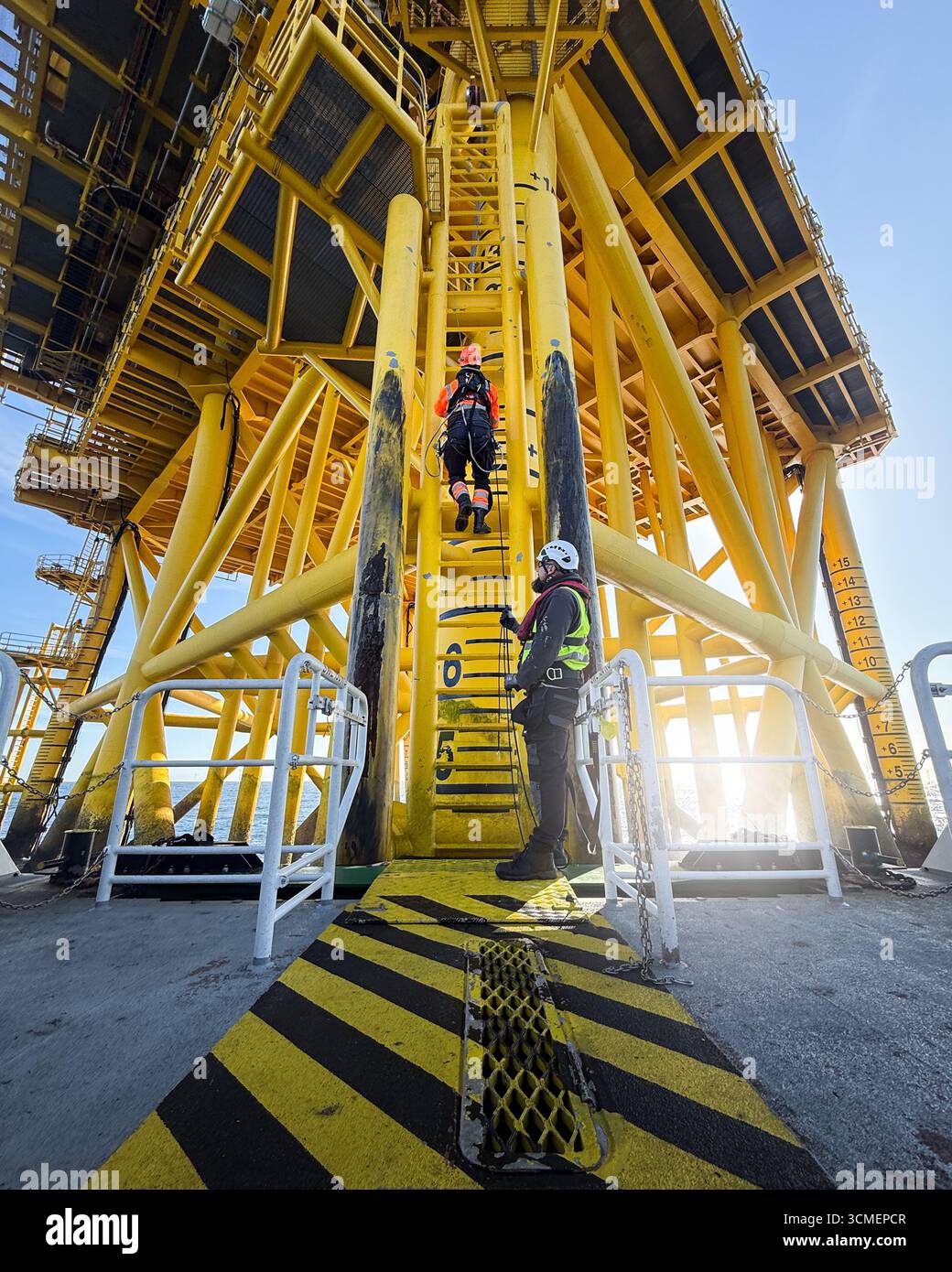 Offshore safety operation hi-res stock photography and images - Alamy