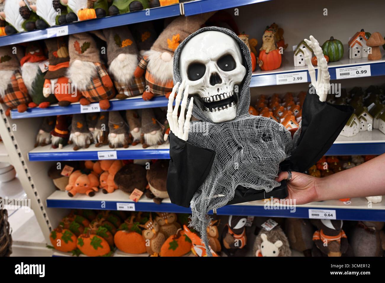 Halloween decorations in store hi-res stock photography and images - Alamy