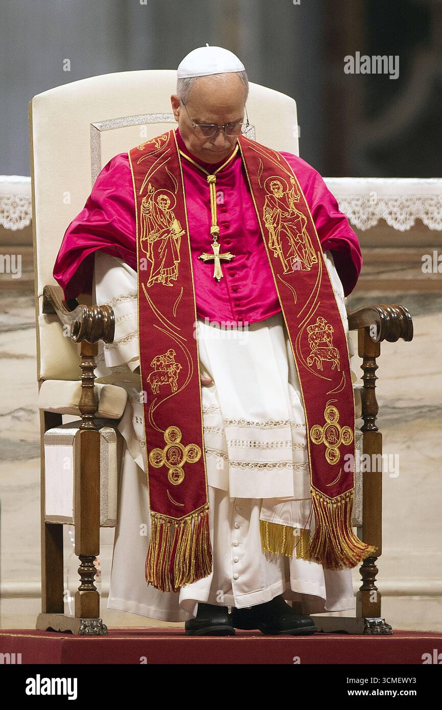 **NO LIBRI** Italy, Rome,Vatican 2025/9/15 Pope Leo XIV leads a prayer ...