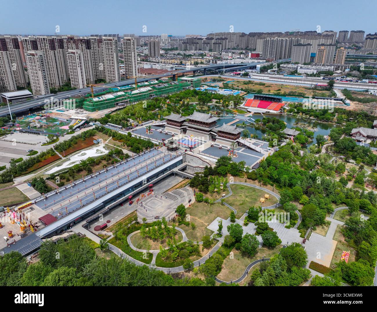 Aerial photography of Jiuzhou Pool in Luoyang City during the Sui and ...