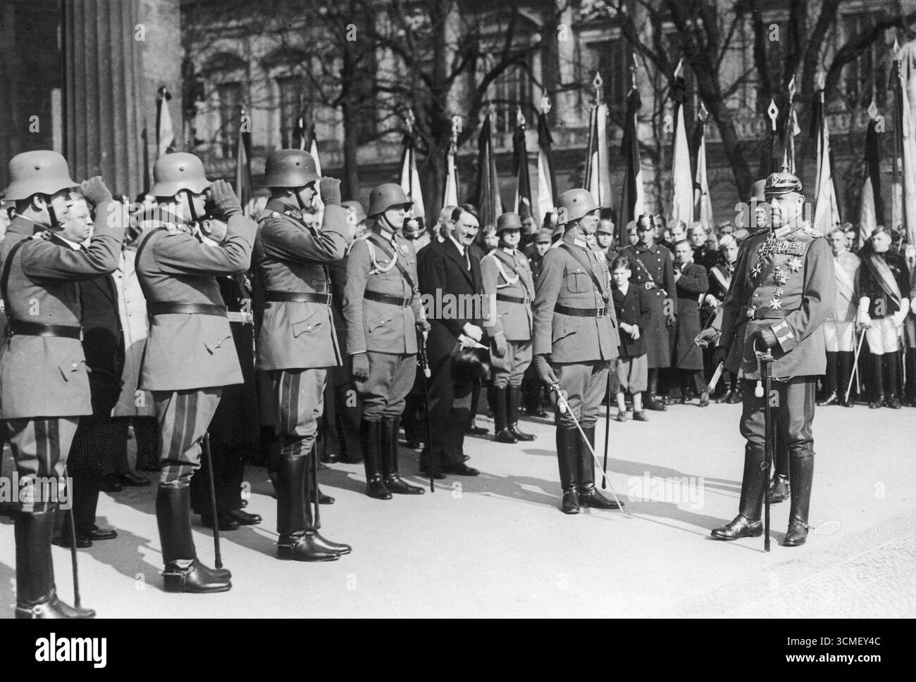 Hitler hi-res stock photography and images - Alamy