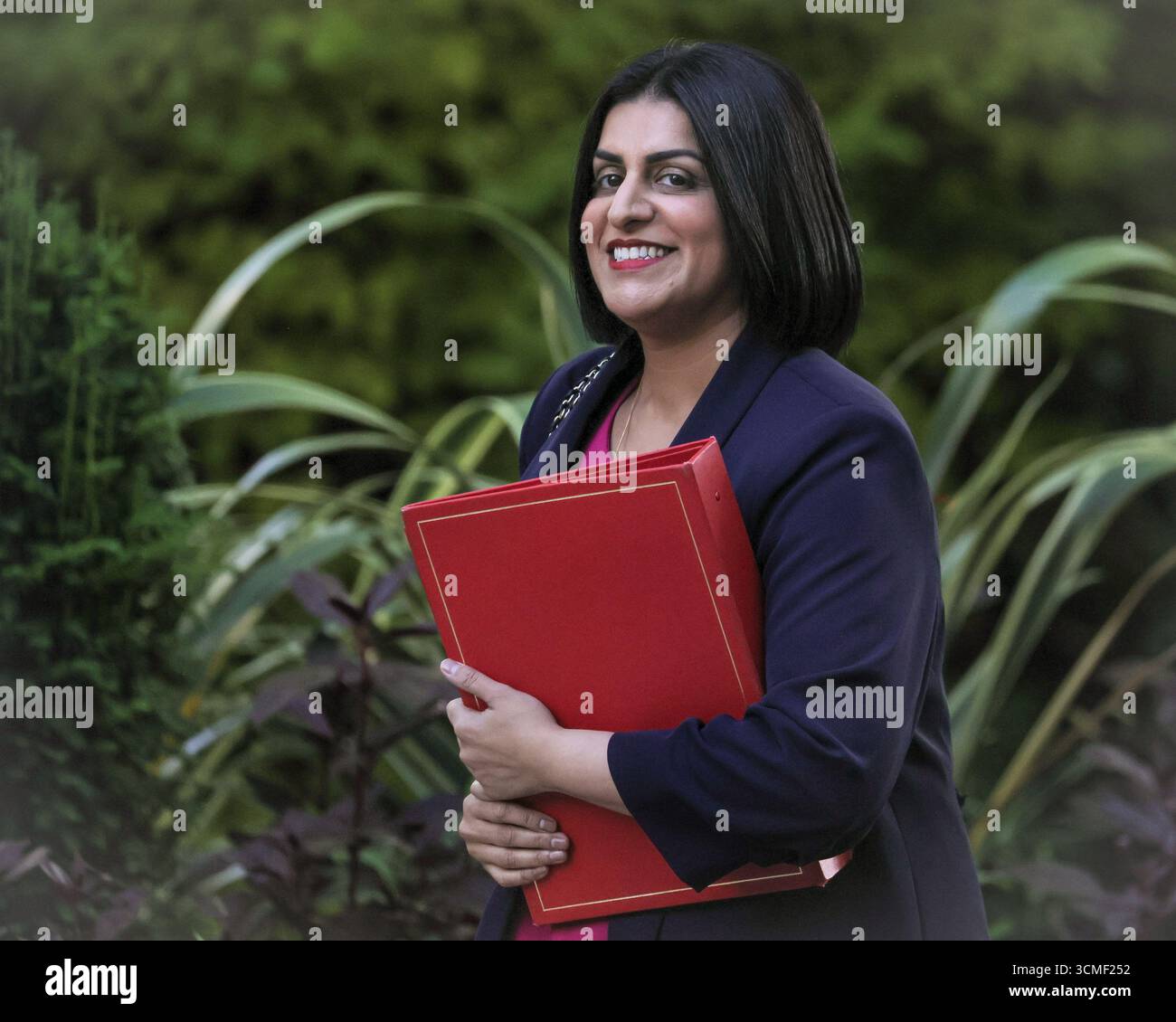 Shabana mahmood home secretary hi-res stock photography and images - Alamy