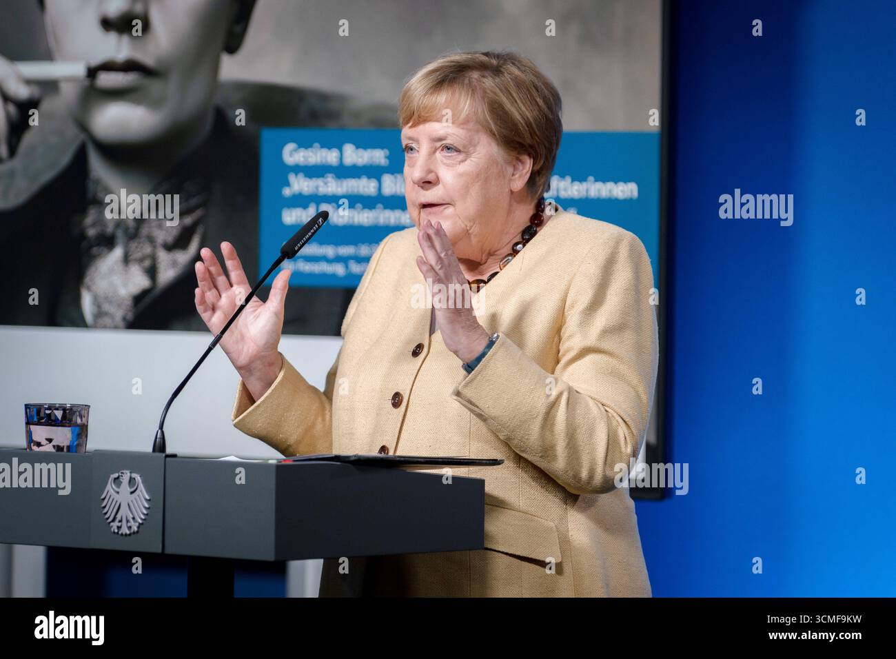 Bundeskanzlerin a.D., Angela Merkel Bundeskanzlerin a. D., Angela ...