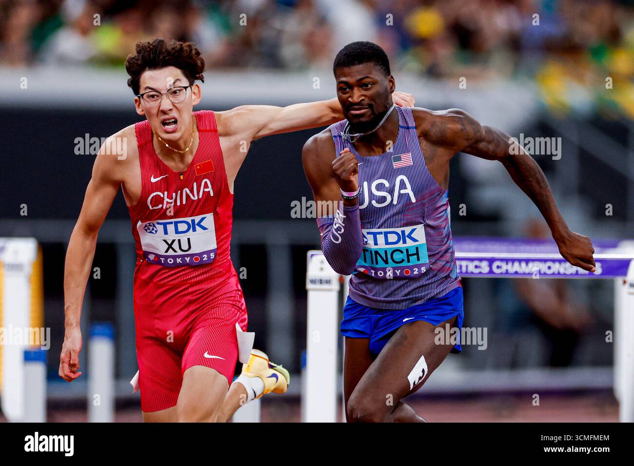 Dylan Beard of United States of America and Zhuoyi Xu of China ...