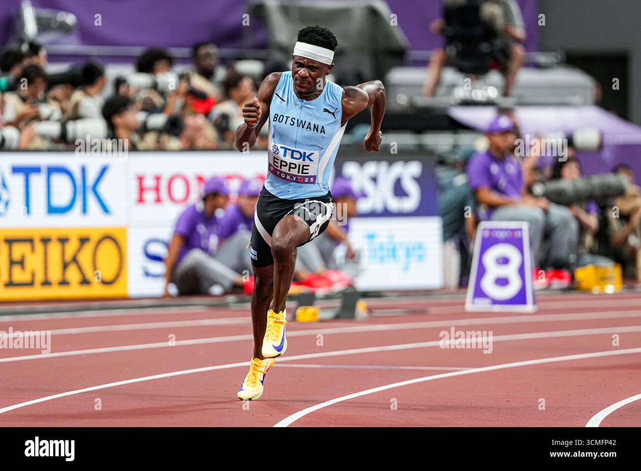 TOKYO, JAPAN - SEPTEMBER 16: Lee Bhekempilo Eppie of Botswana competing ...