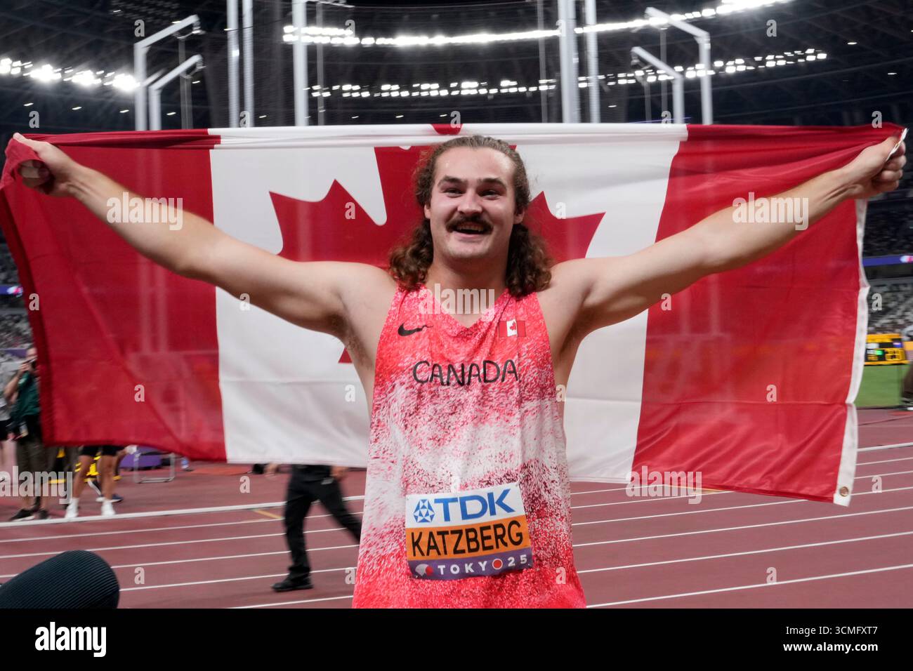 Canada's Ethan Katzberg celebrates after winning the gold medal in men ...